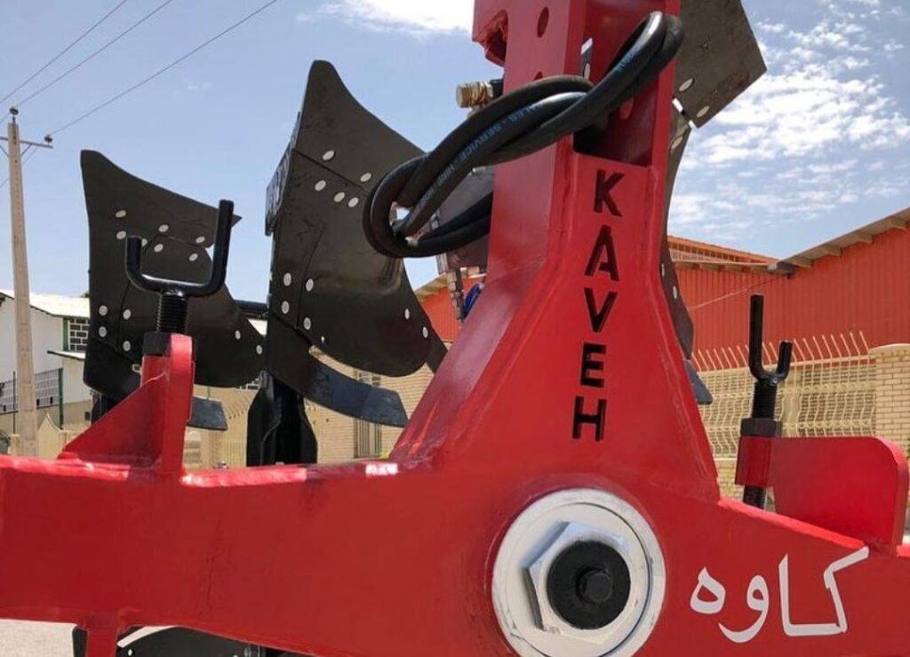 خرید گاو آهن ۴ خیش - فارس کشت افزار کاوه